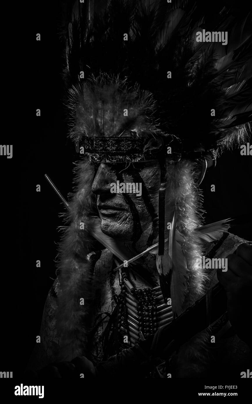 American indian chief big feather hi-res stock photography and images ...