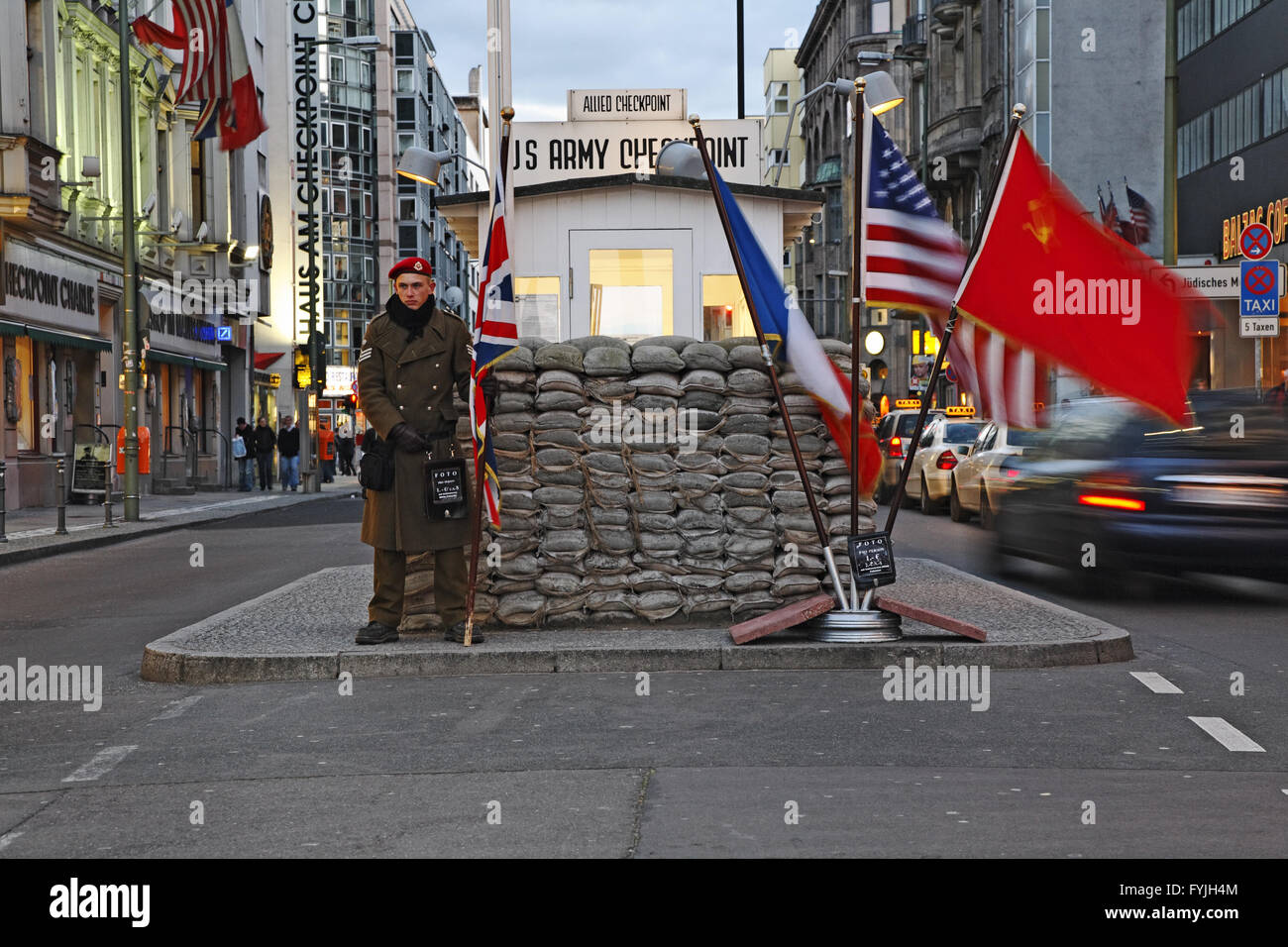 Checkpoint charlie guard house hi-res stock photography and images - Alamy