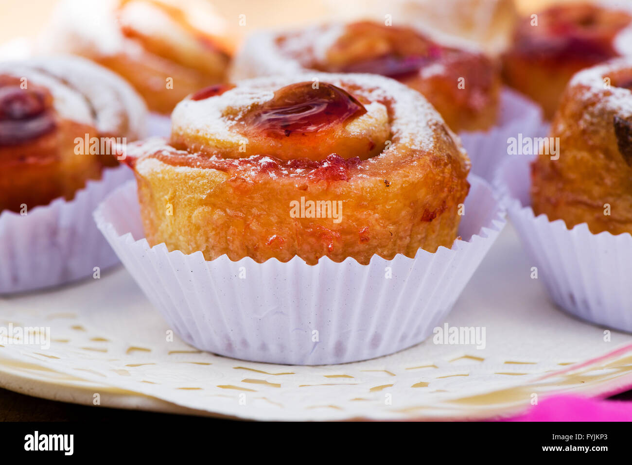 Traditional garden cake hi-res stock photography and images - Alamy