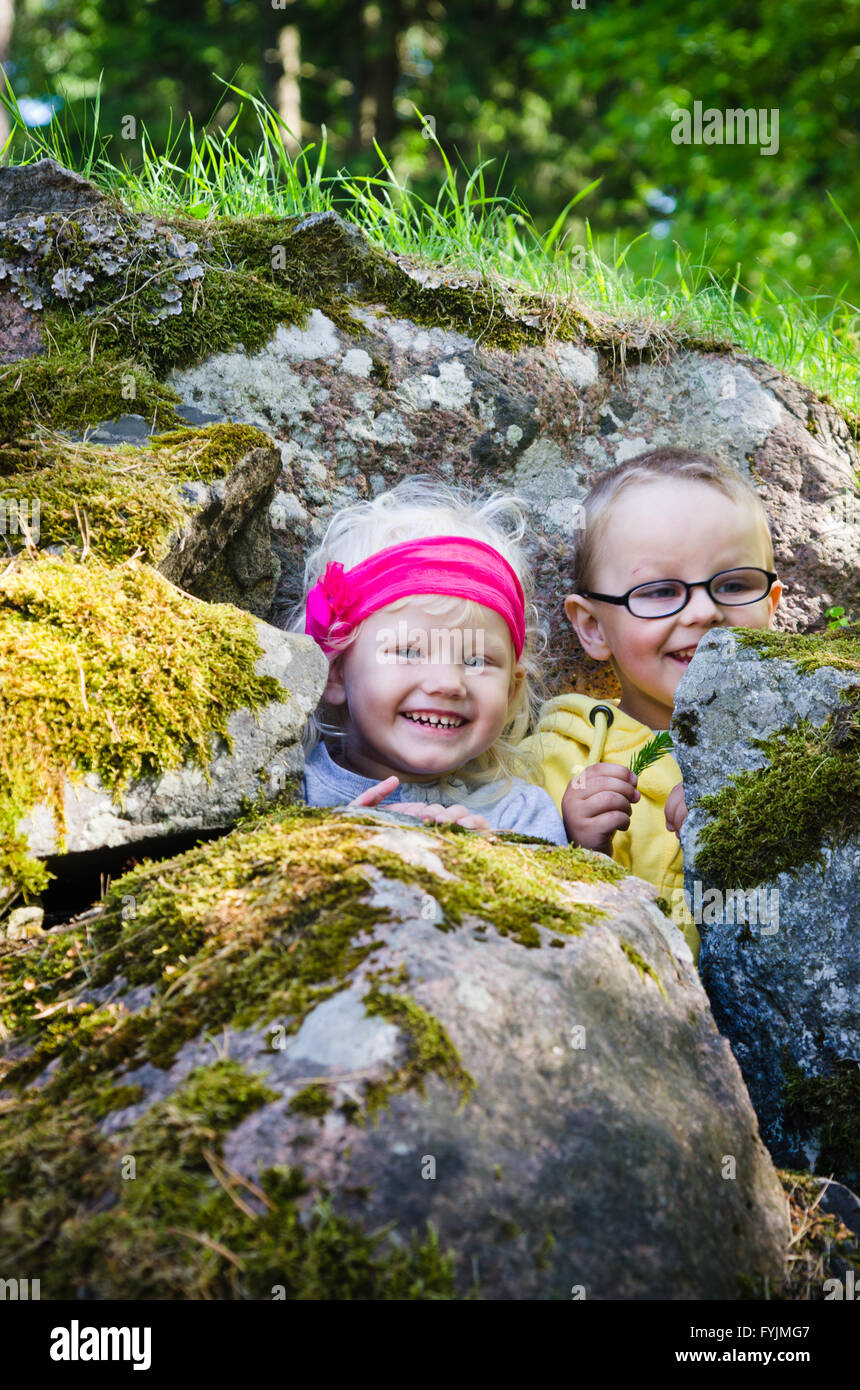 Hiding among rocks hi-res stock photography and images - Alamy