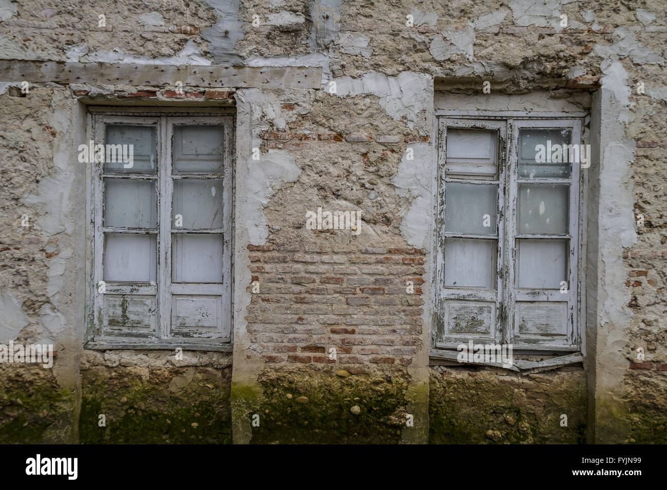 Old windows.Palace of Aranjuez, Madrid, Spain Stock Photo - Alamy