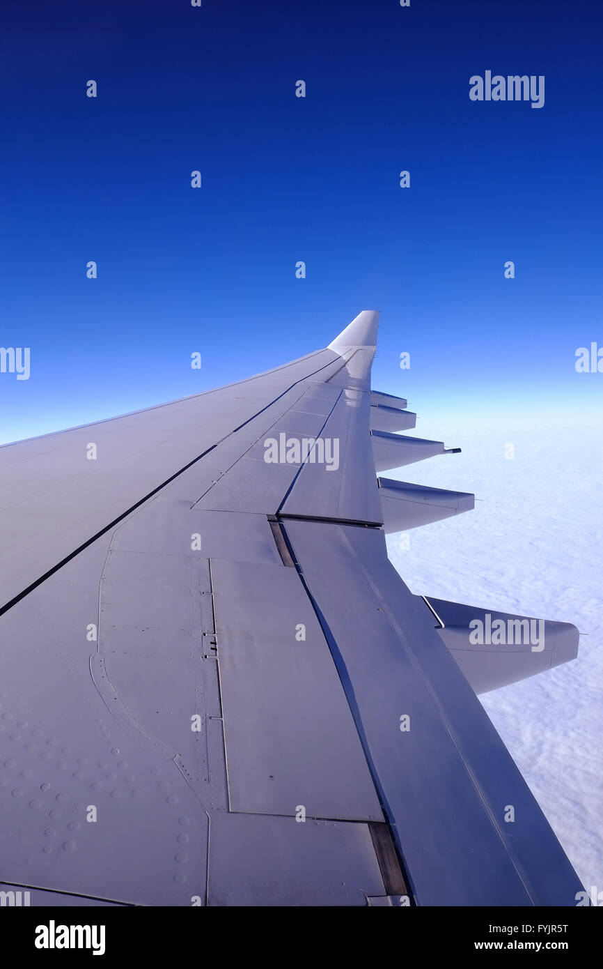 Aircraft wing hi-res stock photography and images - Alamy