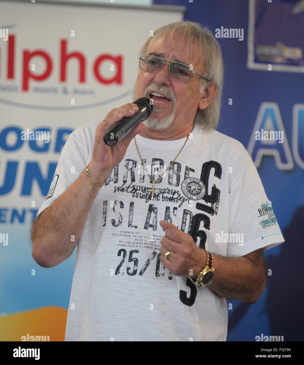 Amigos - Karl-Heinz Ulrich Stock Photo - Alamy