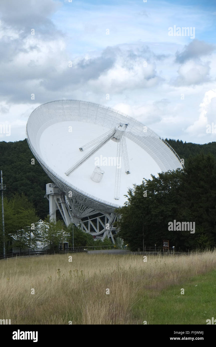 Radio Telescope Effelsberg Stock Photo - Alamy