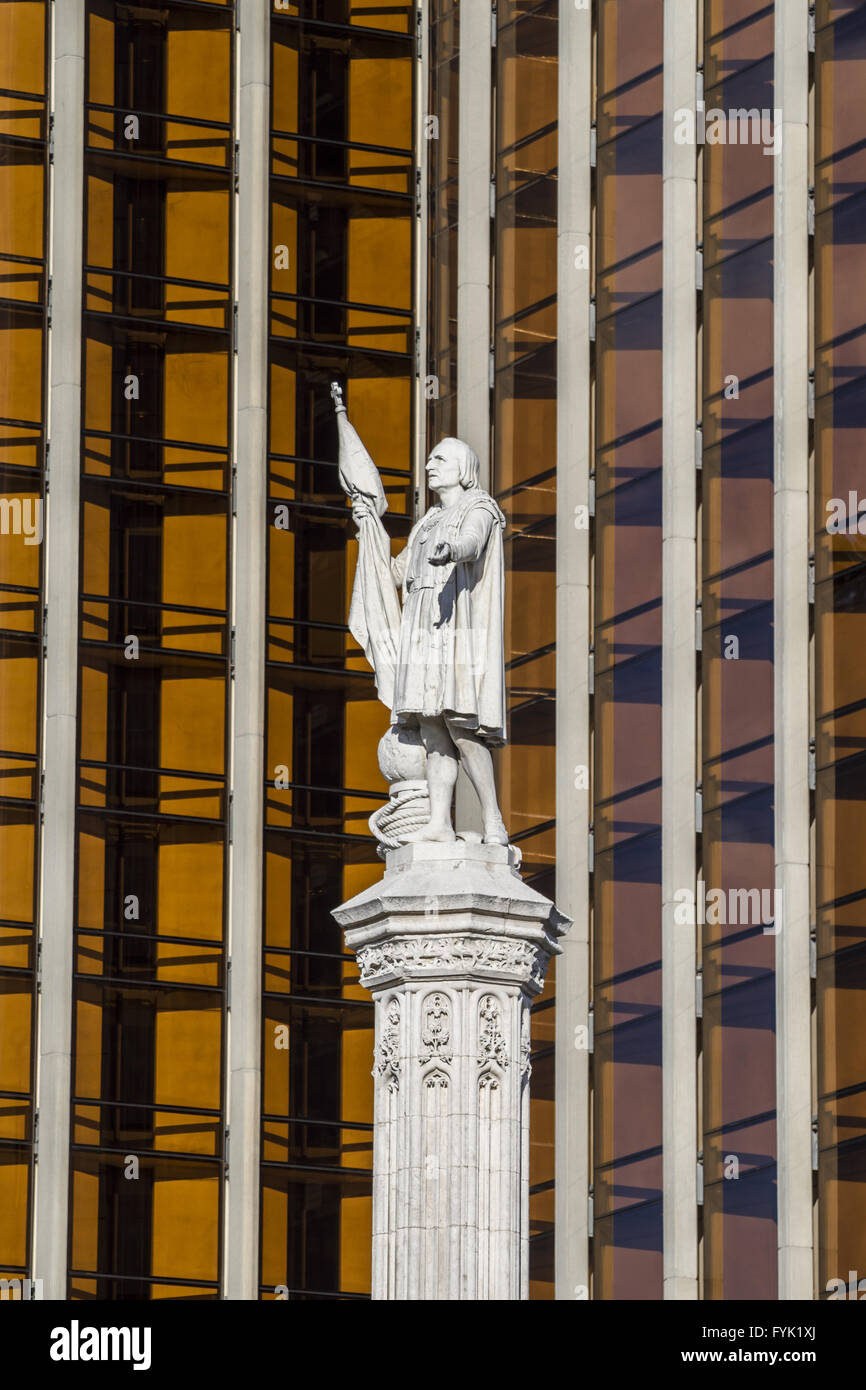 Monument Colon. In 1893 this plaza was named Plaza de Colon to ...