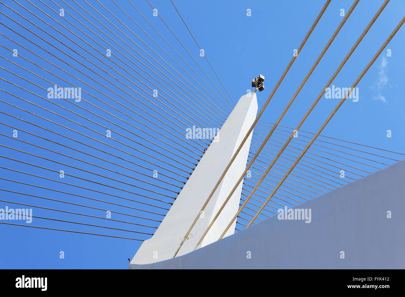 The new ultra-modern white bridge in Jerusalem Stock Photo - Alamy