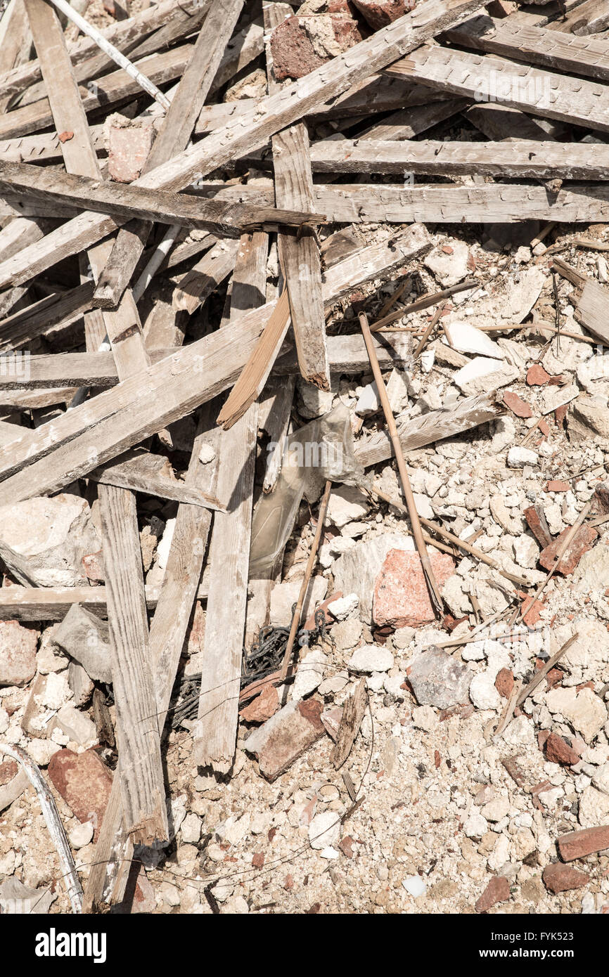 Planks rubble ruins hi-res stock photography and images - Alamy