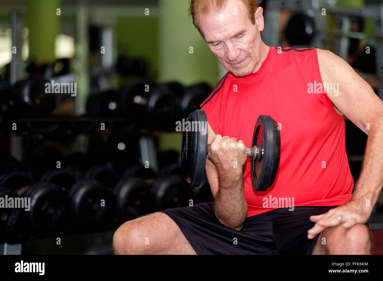 Senior citizen man hi-res stock photography and images - Alamy