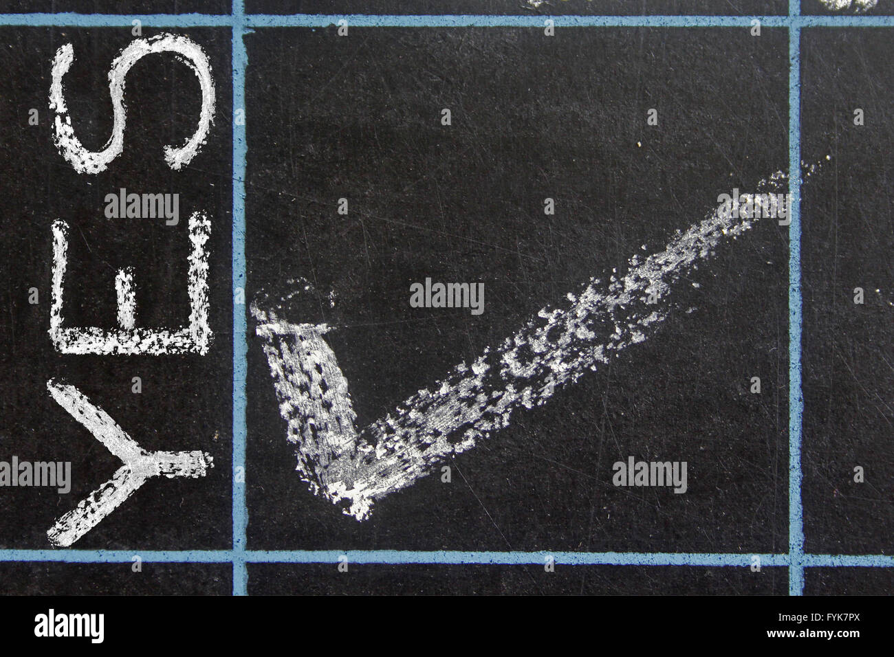 yes word handwritten on black chalkboard Stock Photo - Alamy