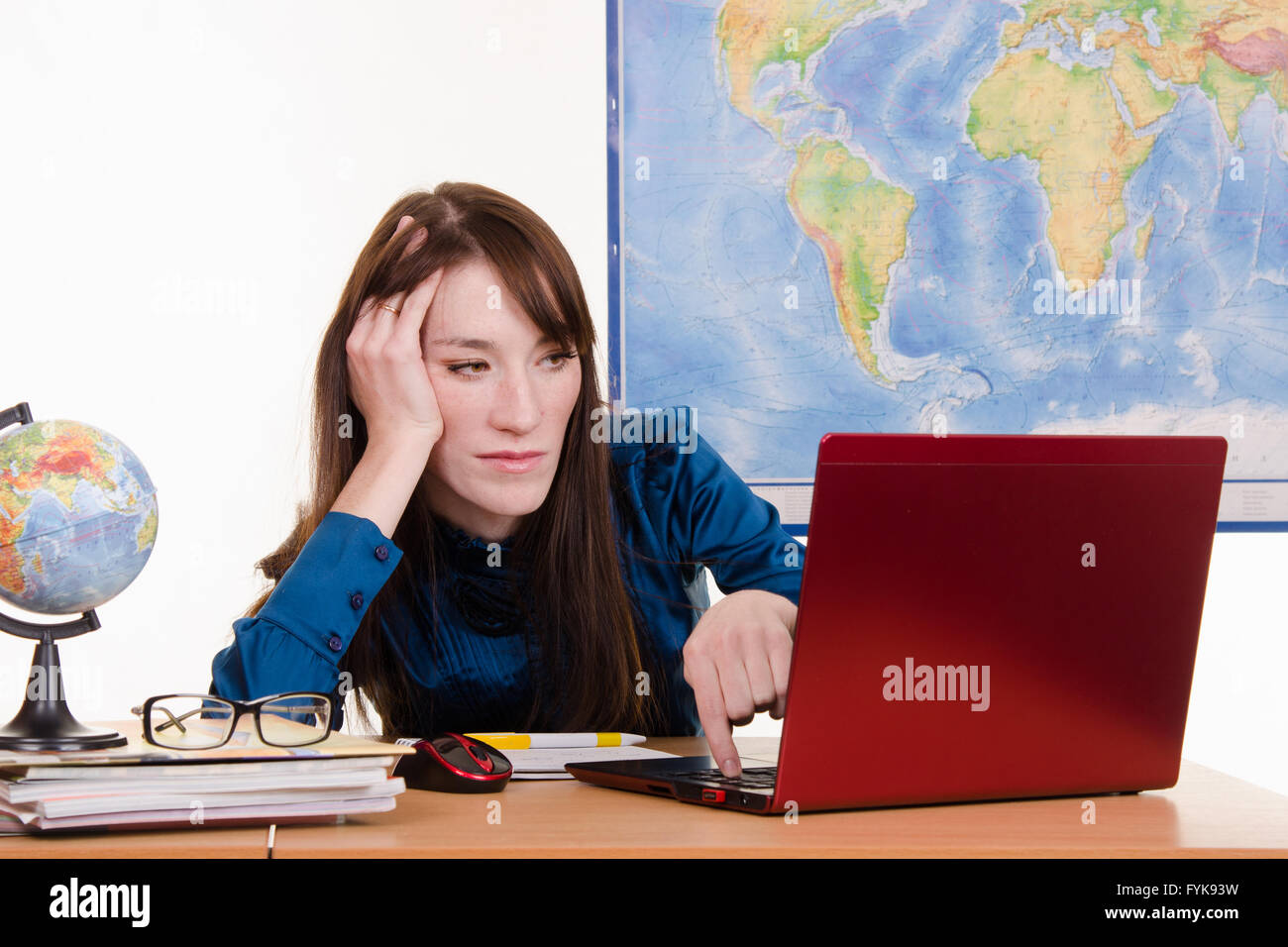 Travel Agency Manager Tired And Evil Looks In The Laptop Stock Photo Alamy travel-agency-manager-tired-and-evil-looks-in-the-laptop-stock-photo-alamy