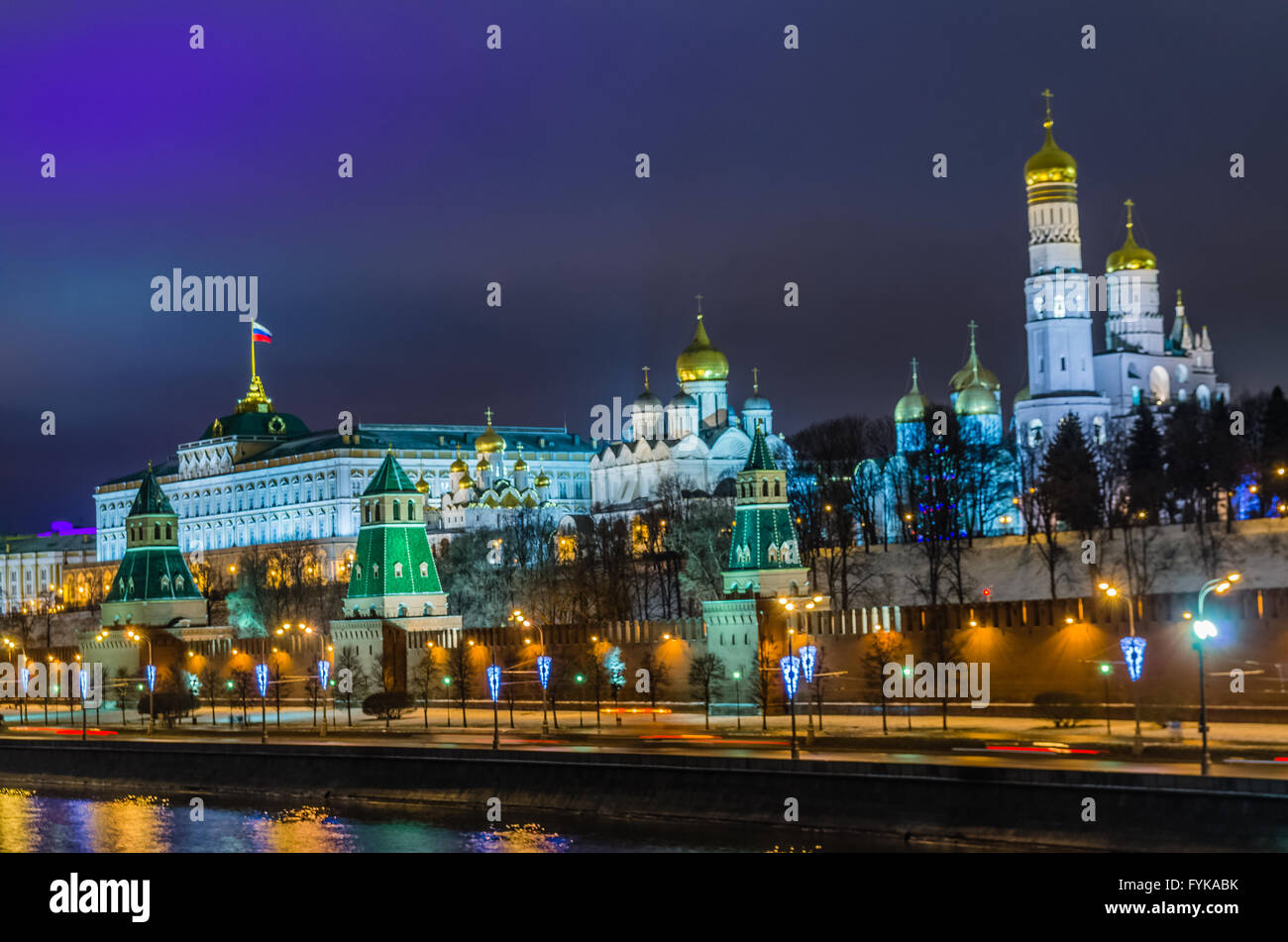 Night view on Kremlin castle in Moscow Stock Photo - Alamy