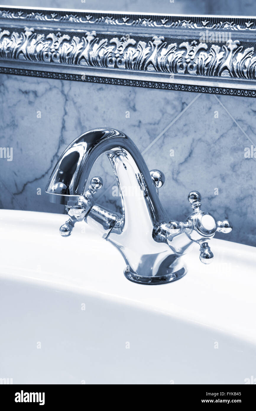 Mixing faucet hi-res stock photography and images - Alamy