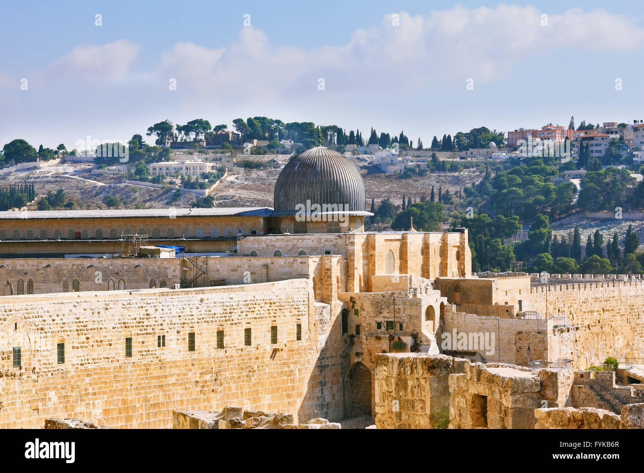 The ancient walls of Jerusalem, lit morning sun Stock Photo - Alamy