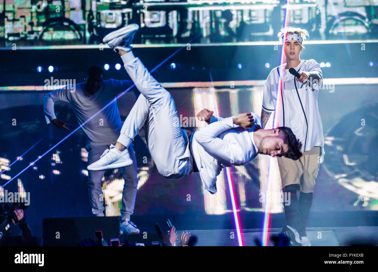 Auburn Hills, Michigan, USA. 25th Apr, 2016. JUSTIN BIEBER performing ...