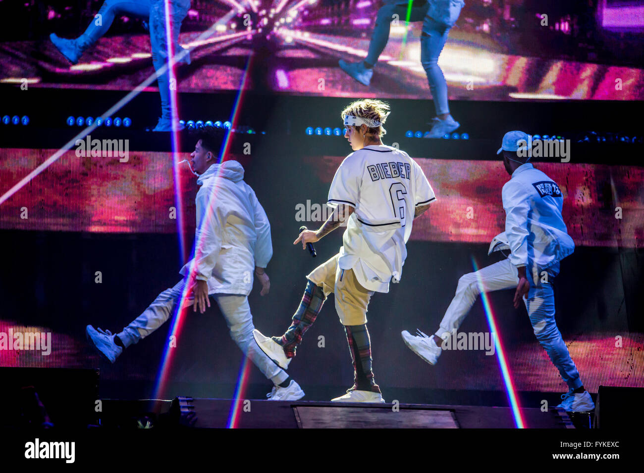 Auburn Hills, Michigan, USA. 25th Apr, 2016. JUSTIN BIEBER performing ...