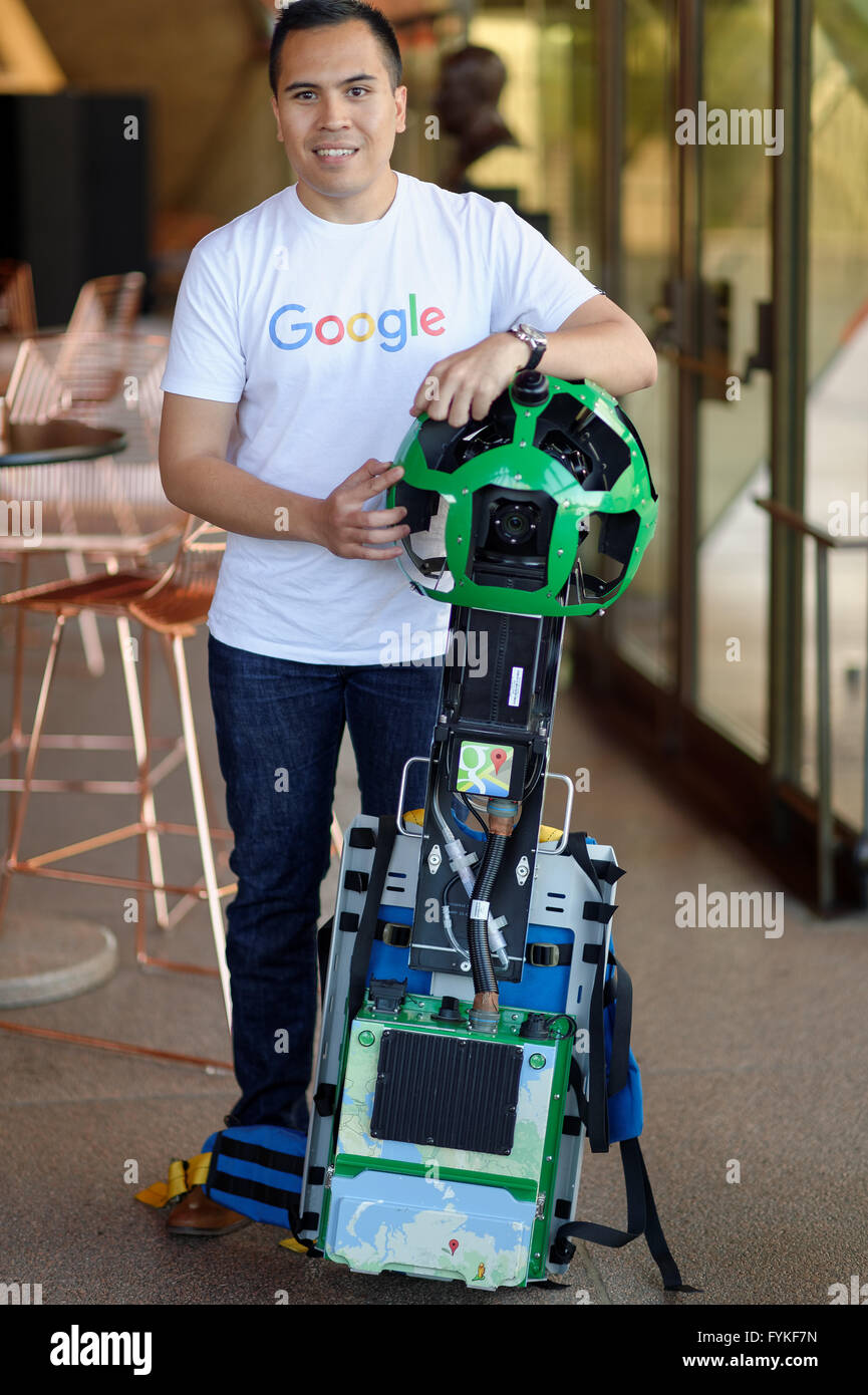 Google 1000 hi-res stock photography and images - Alamy