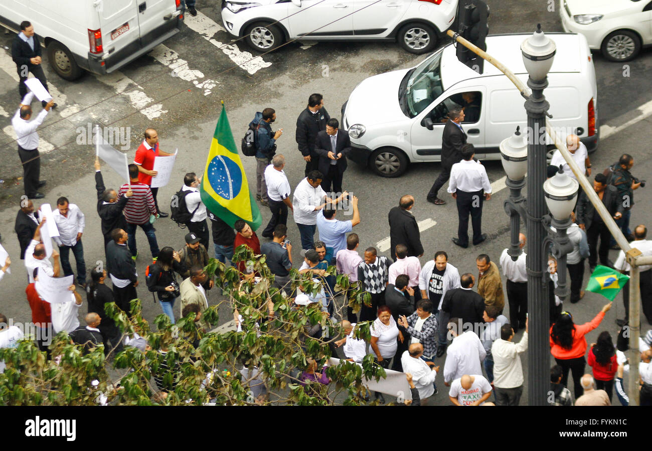Sao Paulo, Brazil. 27th April, 2016. UBER OF VOTING IN HALL OF SP ...