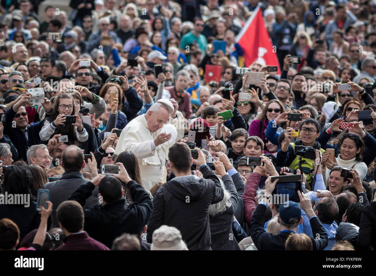 Vatican City, Vatican. 27th Apr, 2016. Pope Francis changes his ...