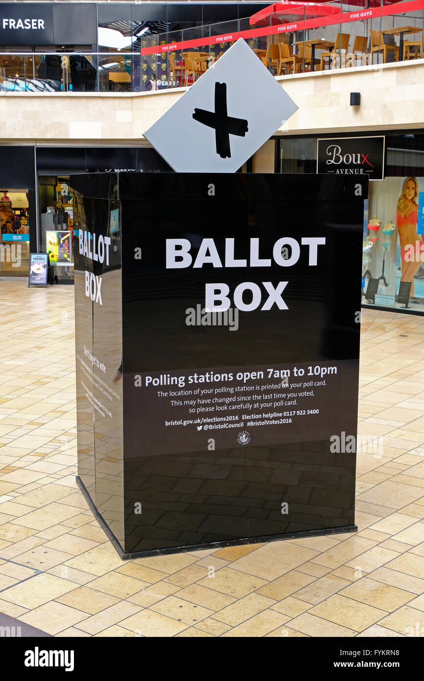 Large ballot box hi-res stock photography and images - Alamy