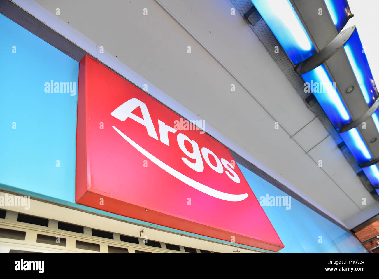Argos Store Wood Green Stock Photos & Argos Store Wood Green Stock ...
