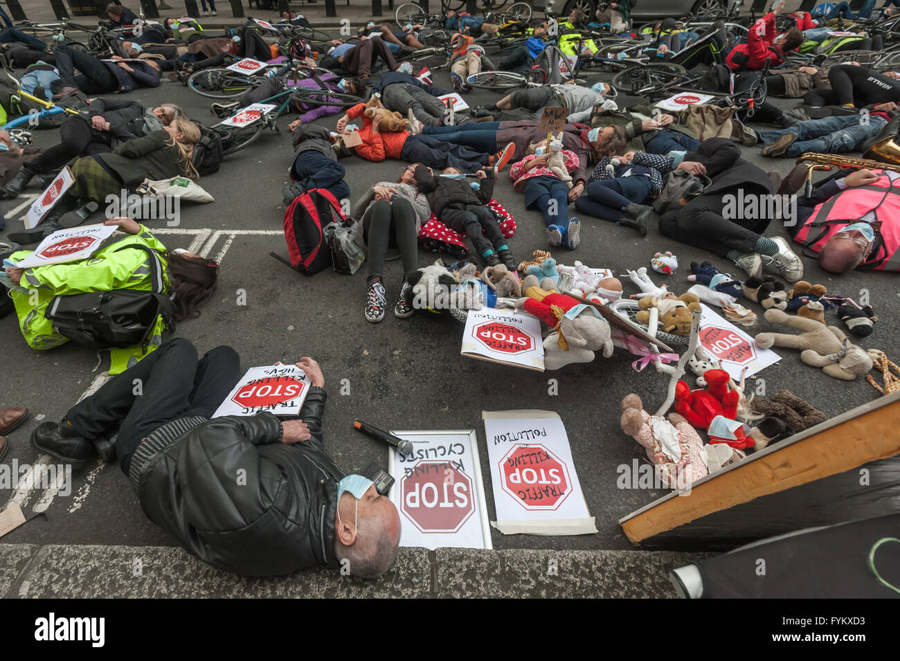 15 minute cycle hi-res stock photography and images - Alamy
