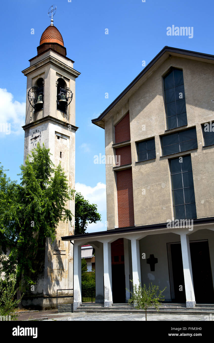 in the samarate old church closed brick sidewalk italy lombardy Stock ...