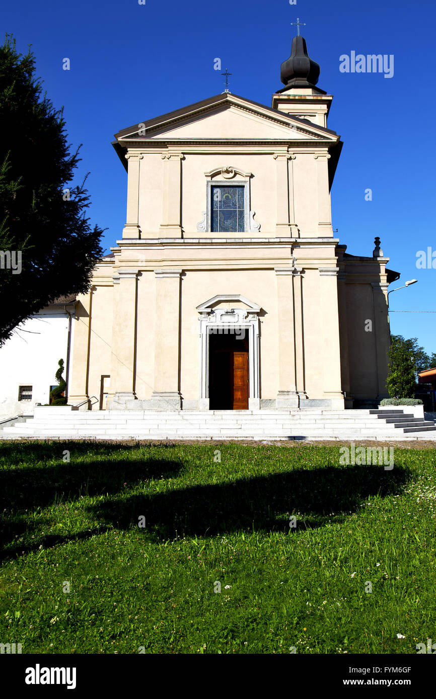 the cardano al campo old grass Stock Photo - Alamy