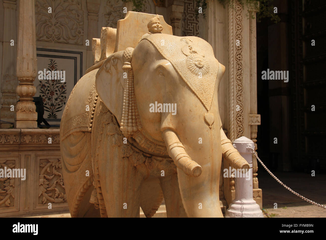 Elefant skulptur indien hi-res stock photography and images - Alamy