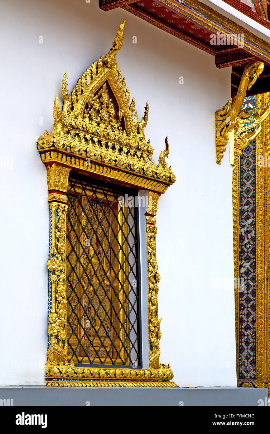 window gold grate the temple Stock Photo - Alamy