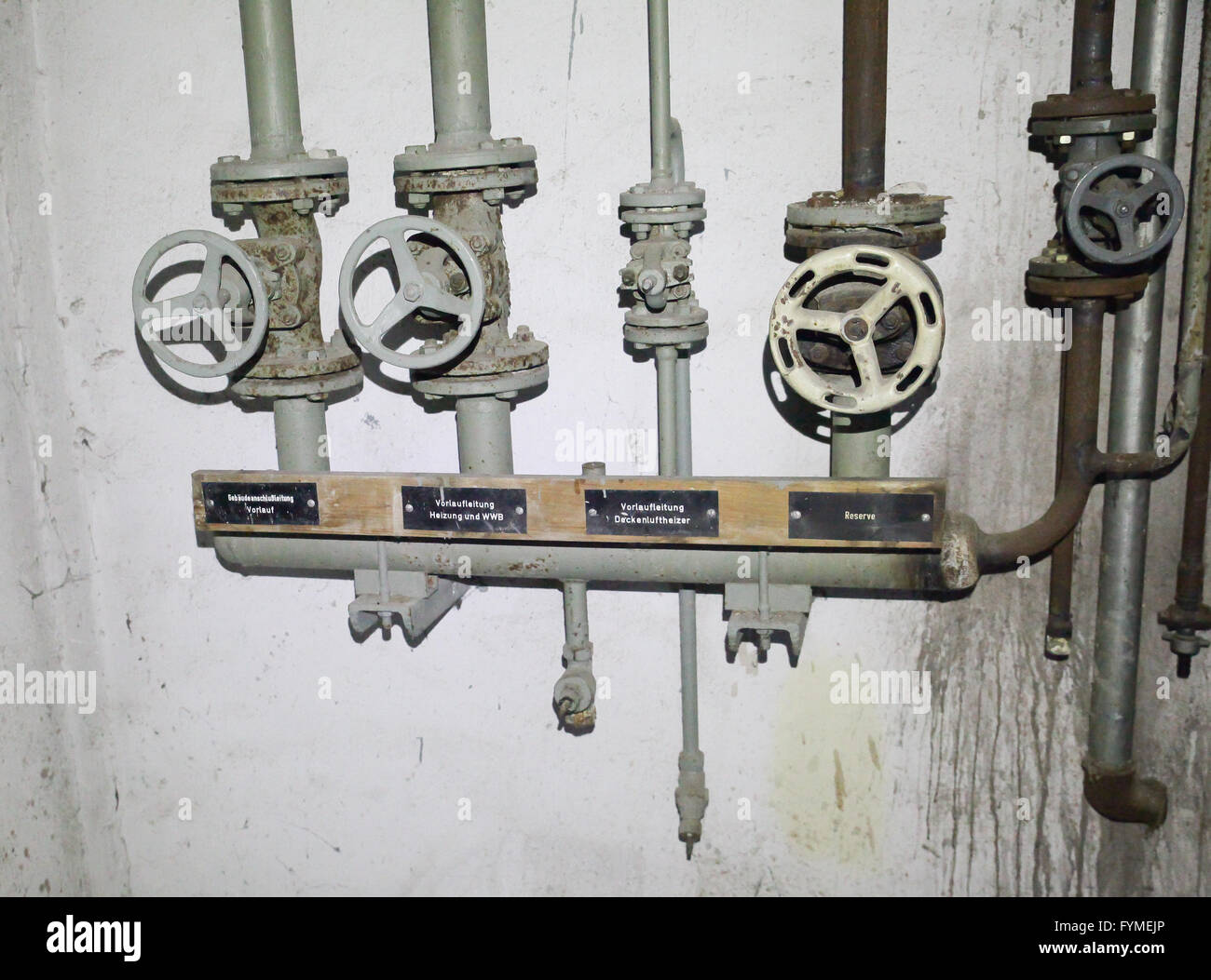 Old system hi-res stock photography and images - Alamy