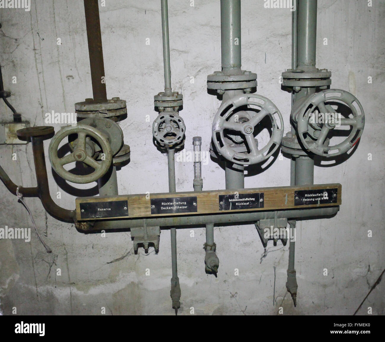 Old system hi-res stock photography and images - Alamy