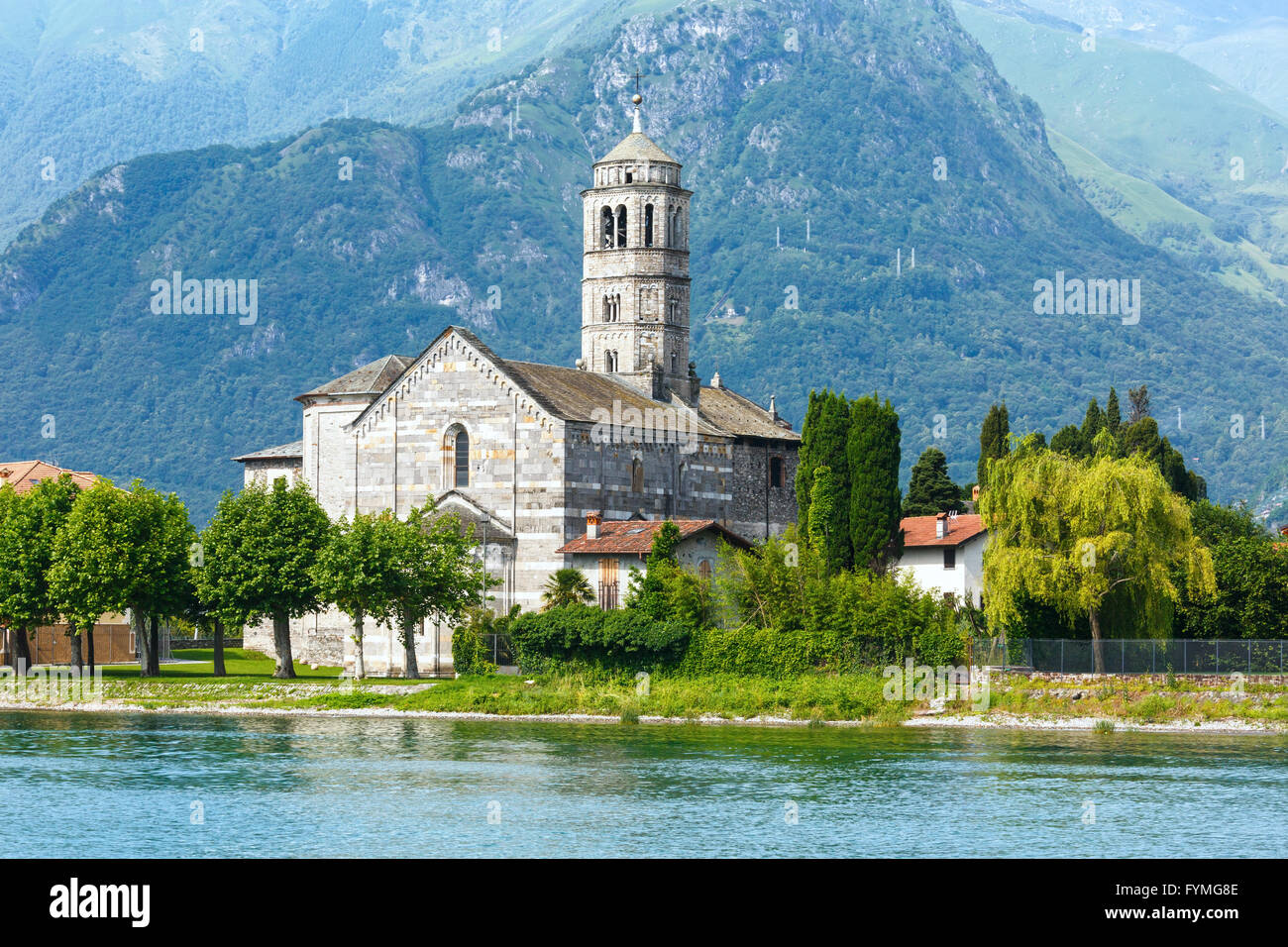 Lake Como (Italy) shore view Stock Photo - Alamy