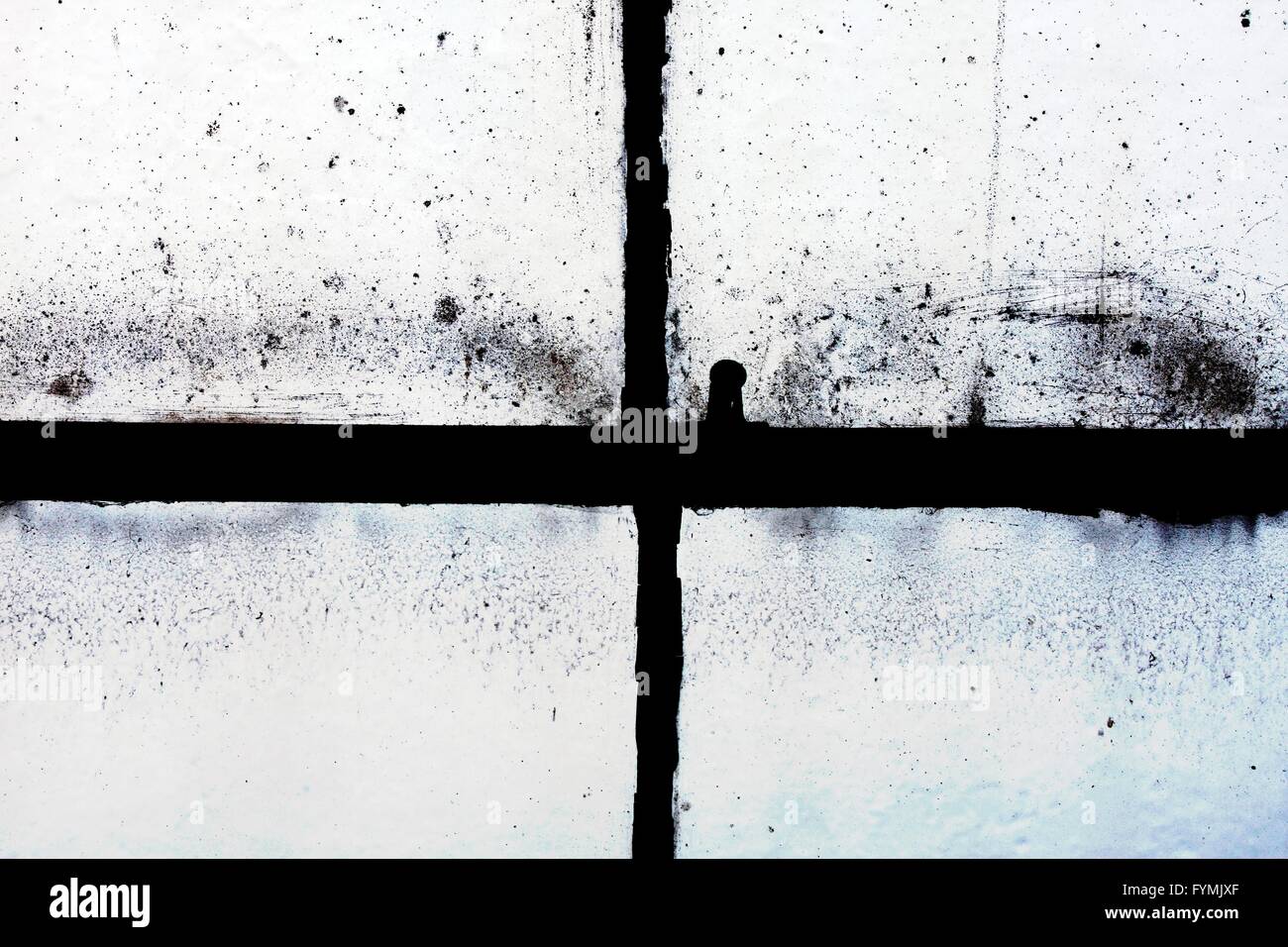 Dirty grunge window frame Stock Photo - Alamy