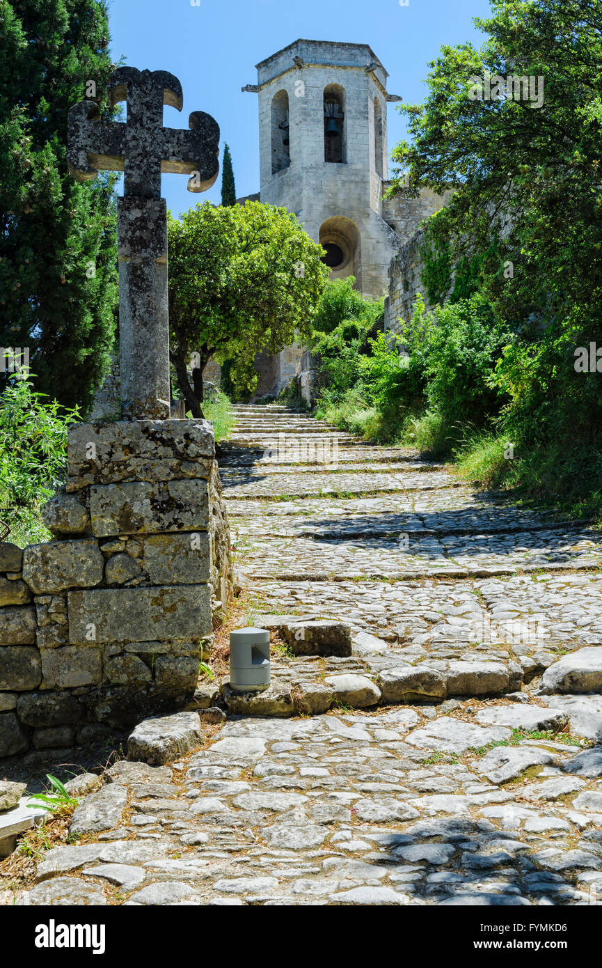 Medieval village of Oppede le Vieux, Notre Dame Dalidon Church ...