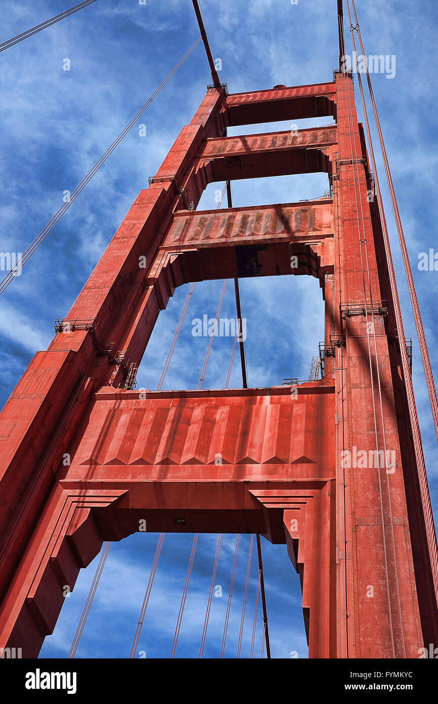 LOW ANGLED VIEW OF A TOWER OF THE GOLDEN GATE BRIDGE Stock Photo - Alamy