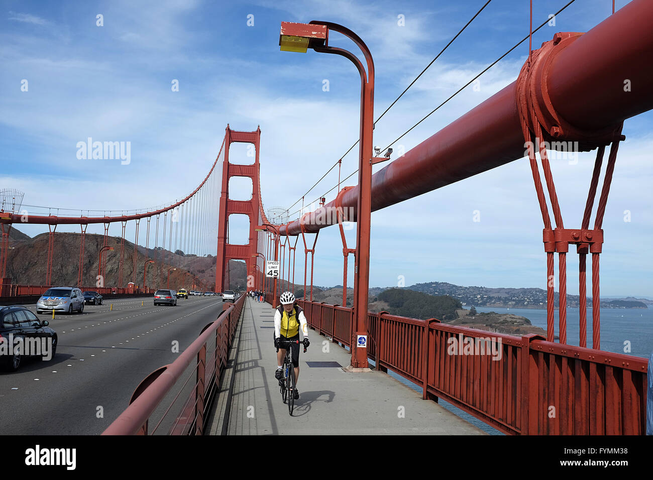 Bikeway on the Golden gate Bridge Stock Photo - Alamy