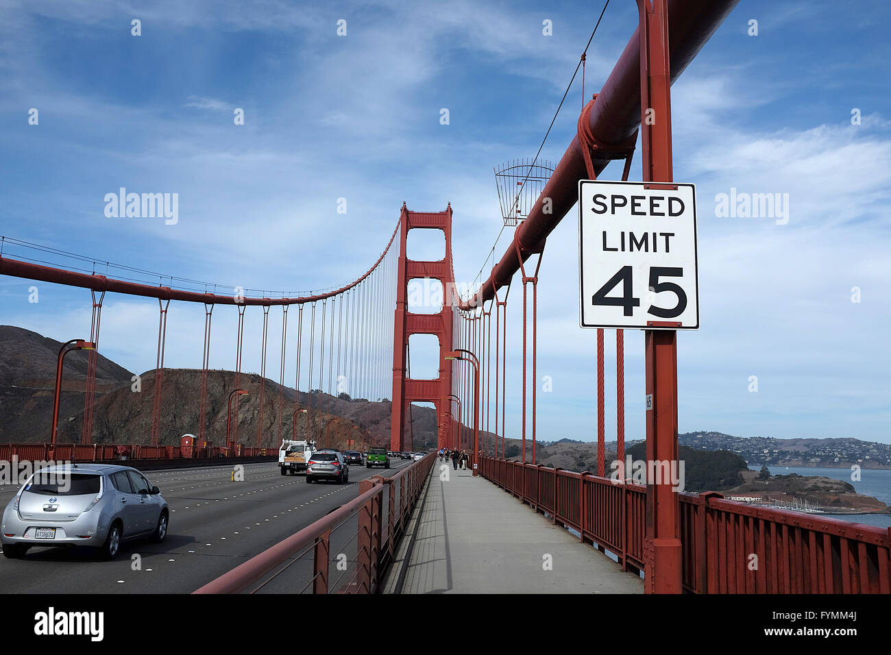 Walkway on the Golden gate Bridge Stock Photo - Alamy