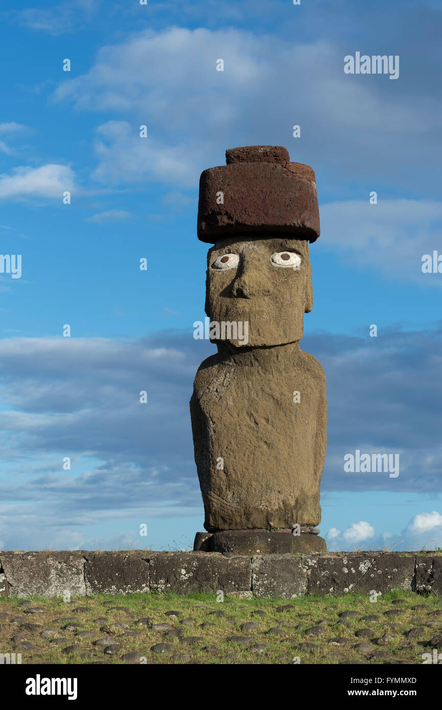 Moai wearing a Pukao (Topknots), Tahai ceremonial complex, Hanga Roa ...