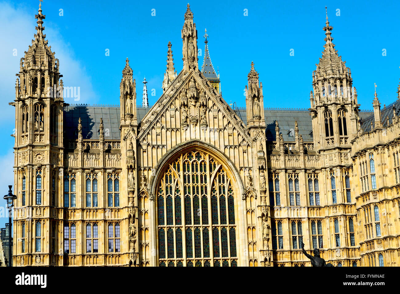 old in london historical window structure reflex Stock Photo - Alamy