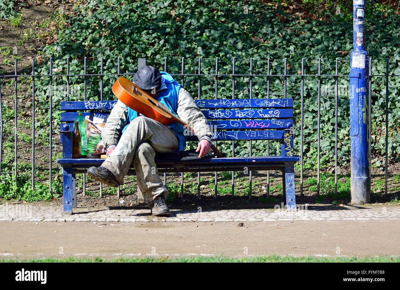 Asleep on a bench hi-res stock photography and images - Alamy