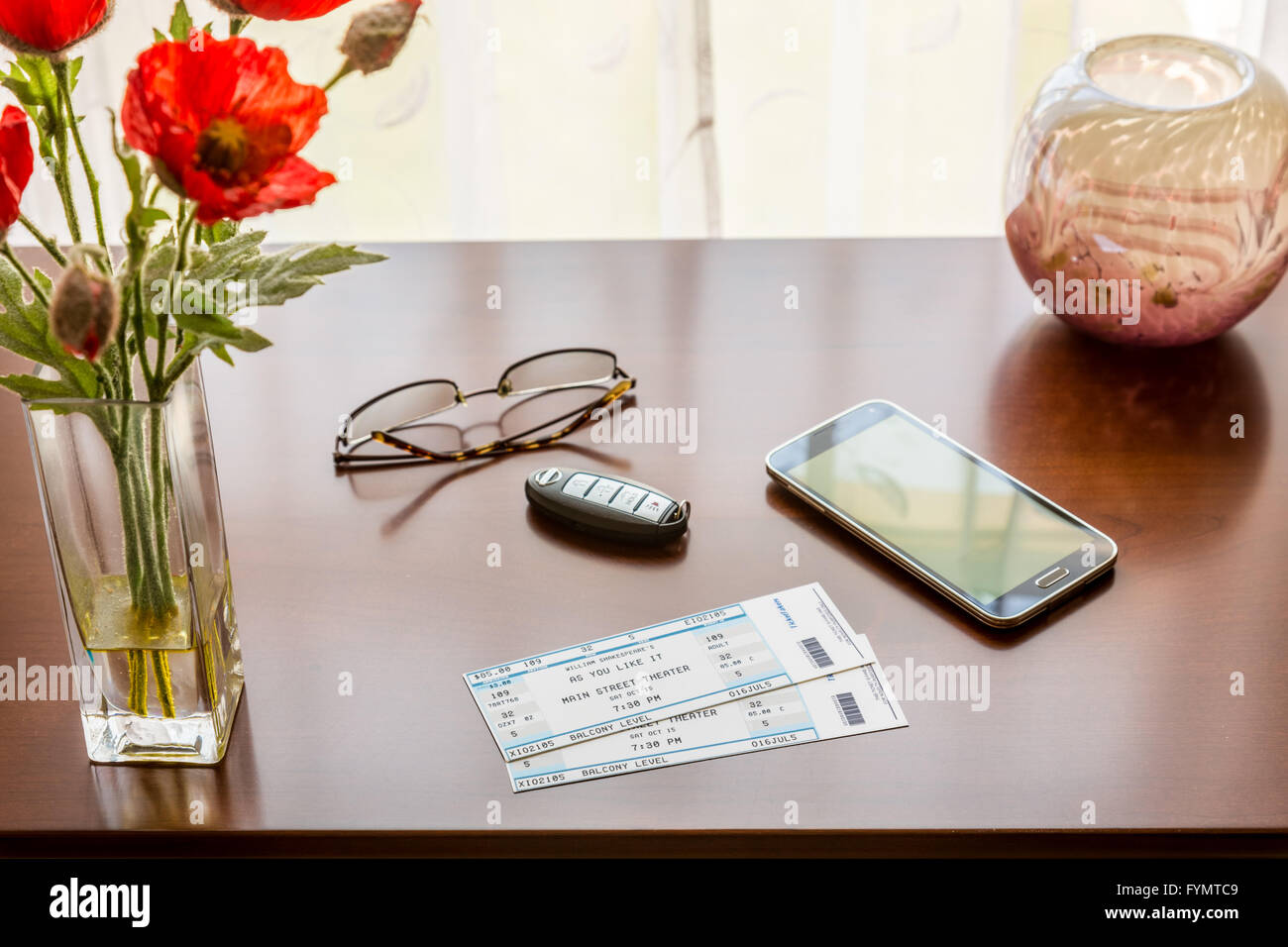 Net curtains hi-res stock photography and images - Alamy