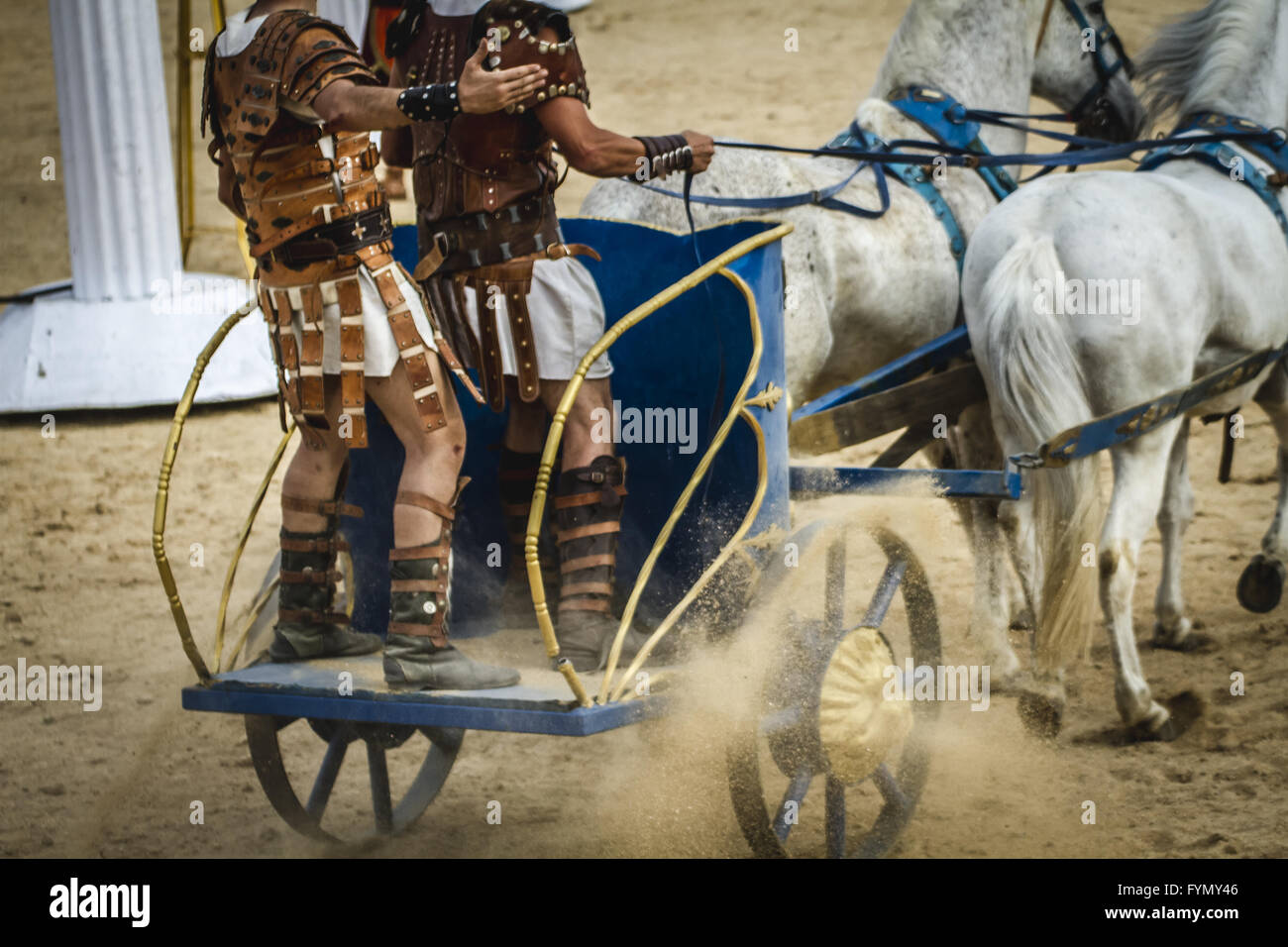 Strong horses pulling a carriage hi-res stock photography and images ...