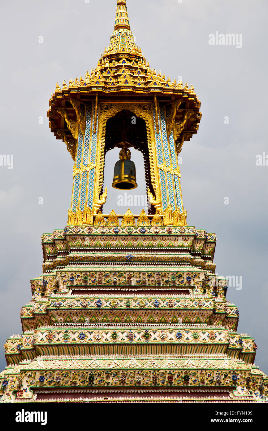 thailand asia bangkok rain bell palaces sky colors Stock Photo - Alamy