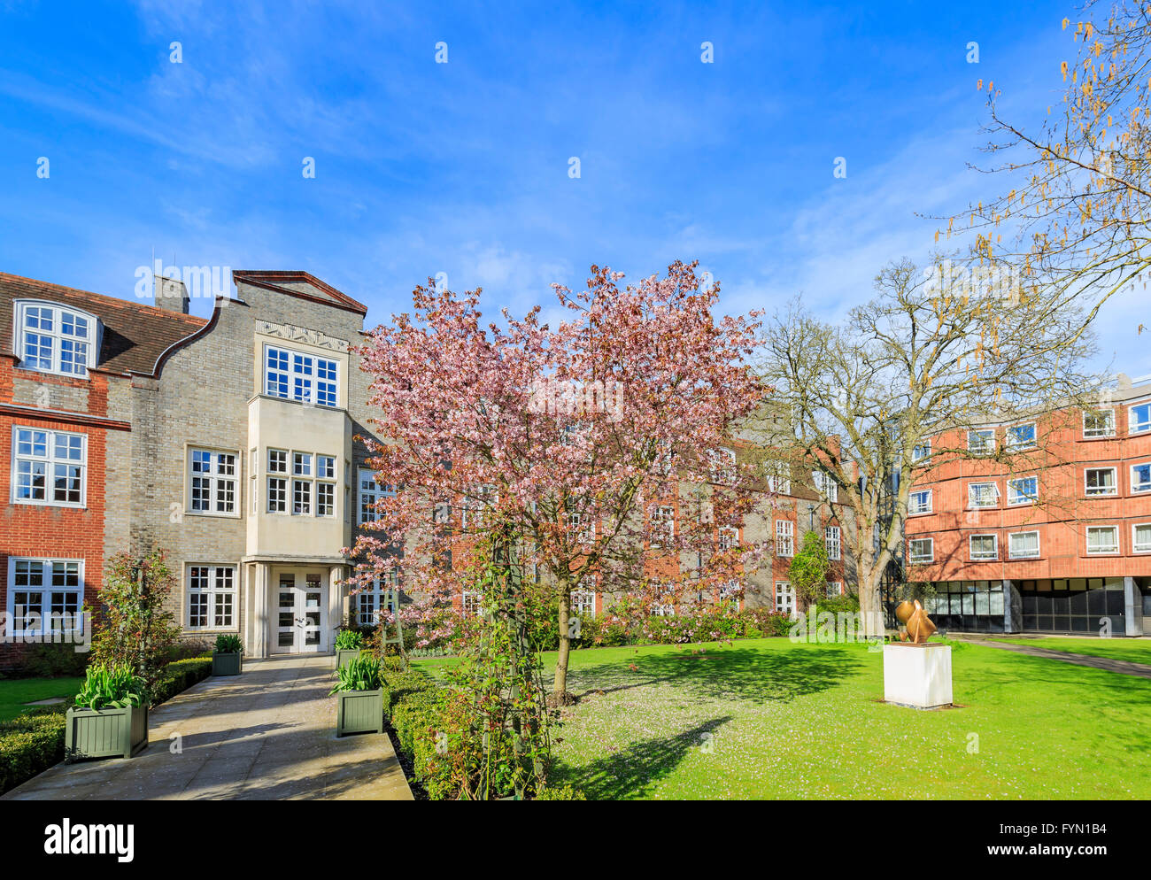 Newnham college cambridge university hi-res stock photography and ...