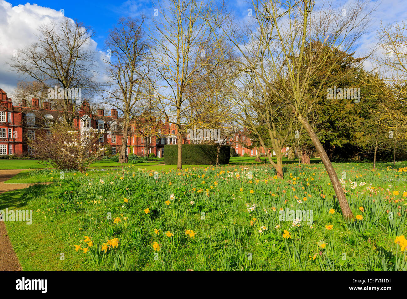 Beautiful places around the famous Newnham College at Cambridge ...