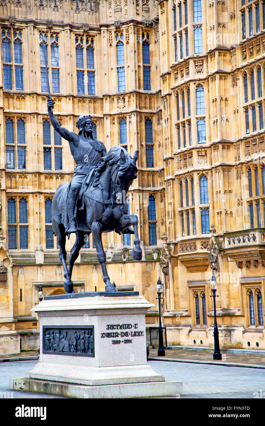statue in old city of london england Stock Photo - Alamy