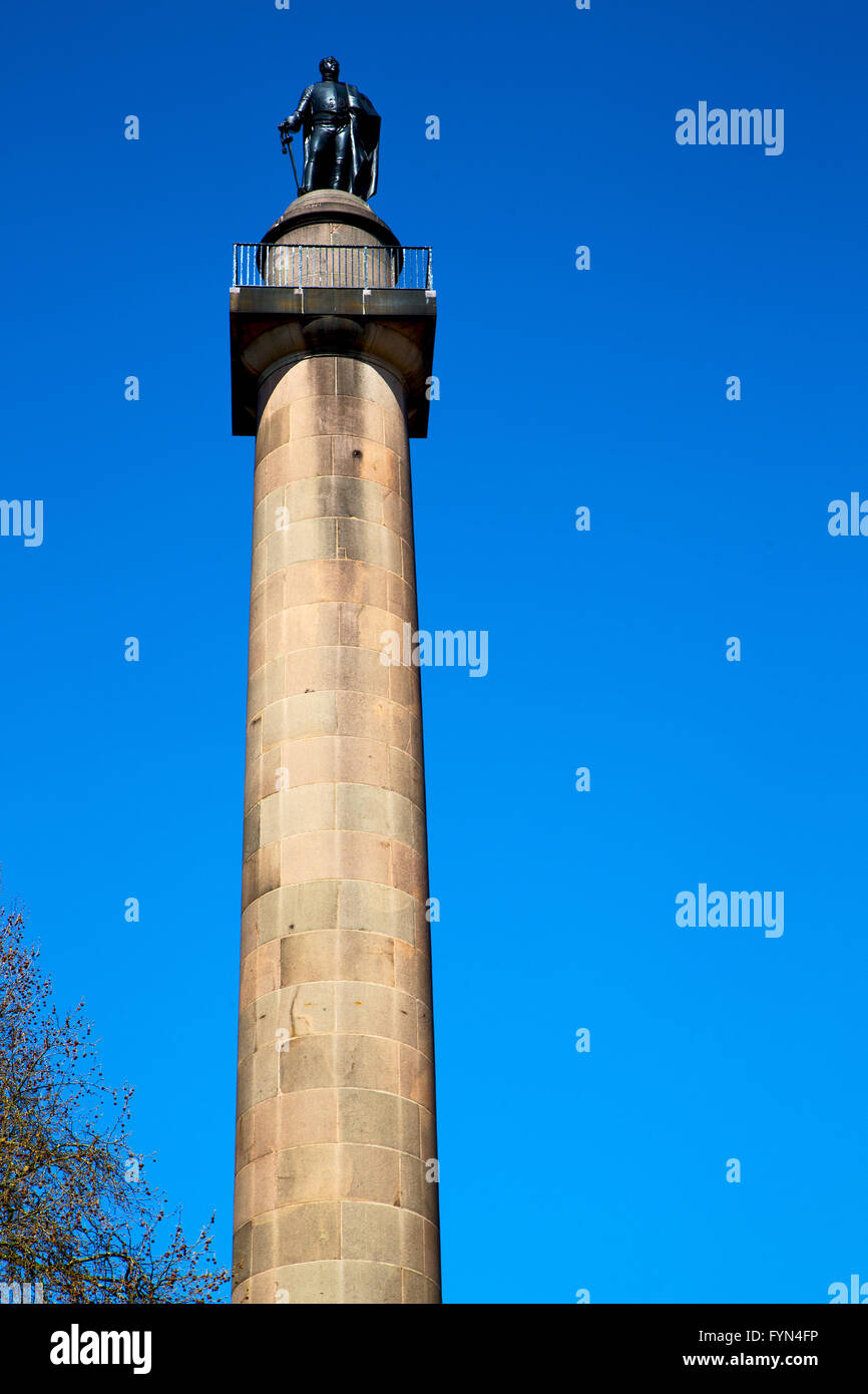 historic statue in of london england Stock Photo - Alamy