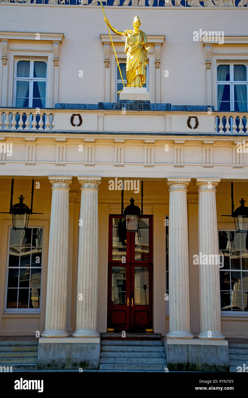 historic marble and statue in london england Stock Photo - Alamy