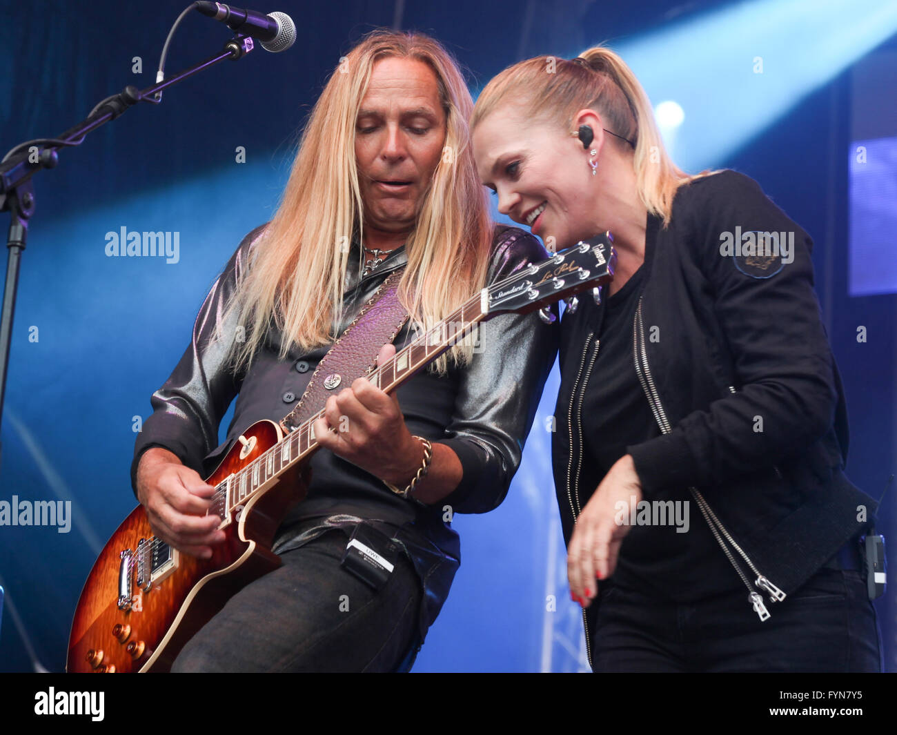 Uwe Hassbecker and Singer Anna Loos (Silly Stock Photo - Alamy