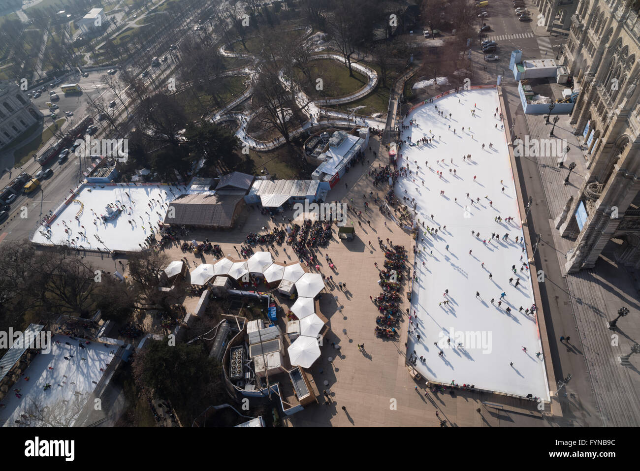 Rathaus Wien, Town Hall Vienna, Eistraum, Ice Ring Stock Photo - Alamy
